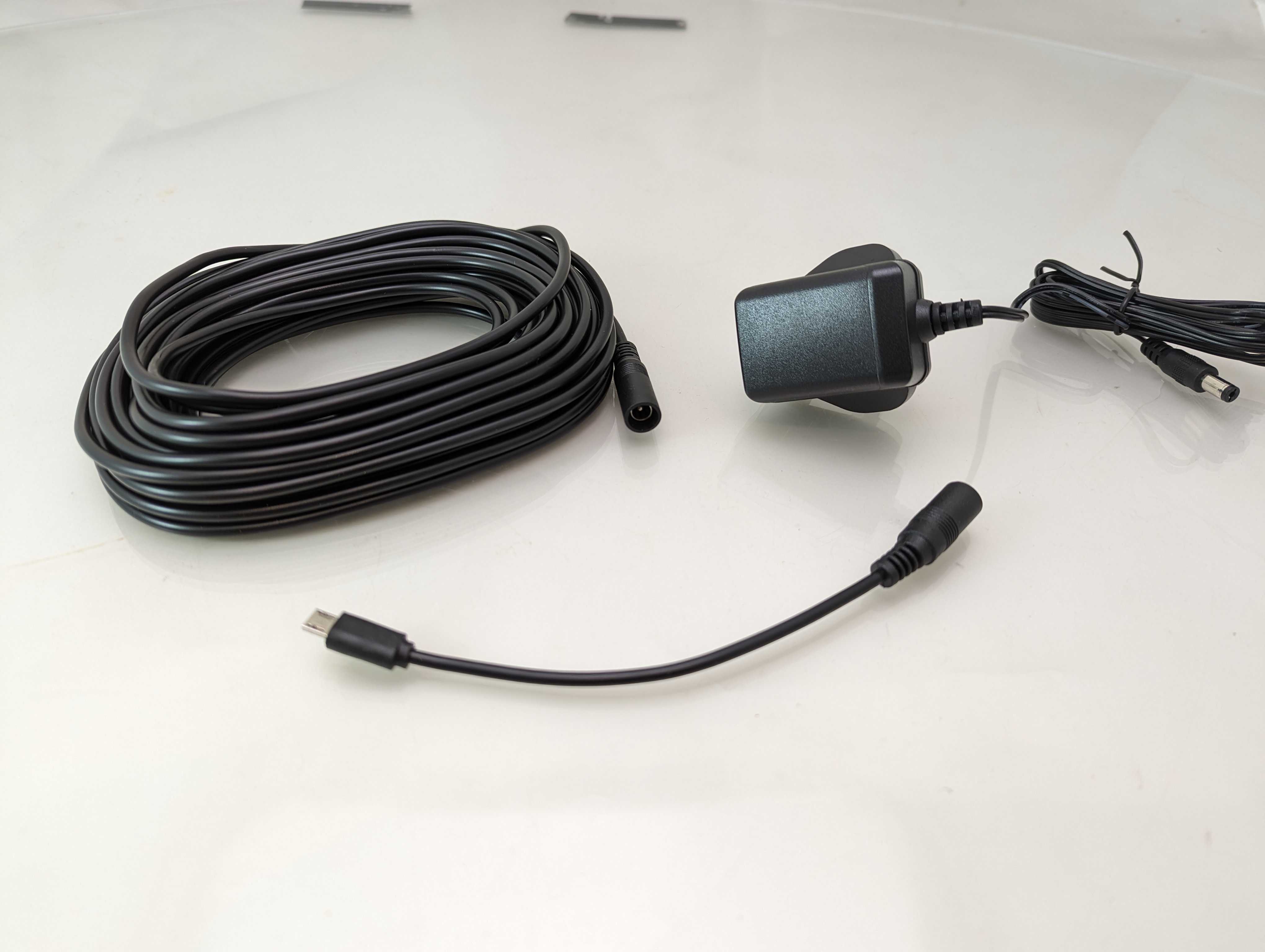 12v Solar Panel Power Adaptor with Extension Cable – Green Feathers